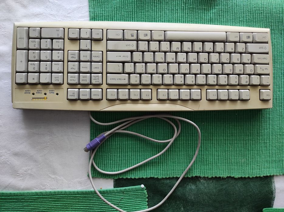 Klawiatura Windows 98 model kb-1107 Jelenia Góra Zabobrze • OLX.pl