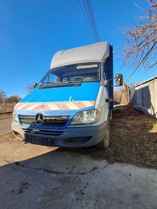 Mercedes sprinter 2.2: 4 200 $ - Вантажні автомобілі Дальник на Olx