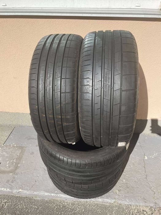 Комплект літніх шини 235/45 R18 94Y 265/45 R18 101Y Pirelli Pzero PZ4: 150 $ - Автошини Київ на Olx