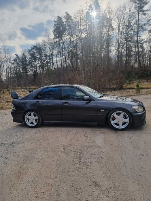 Lexus is 200 2.0 155KM lpg. Sierakowice • OLX.pl