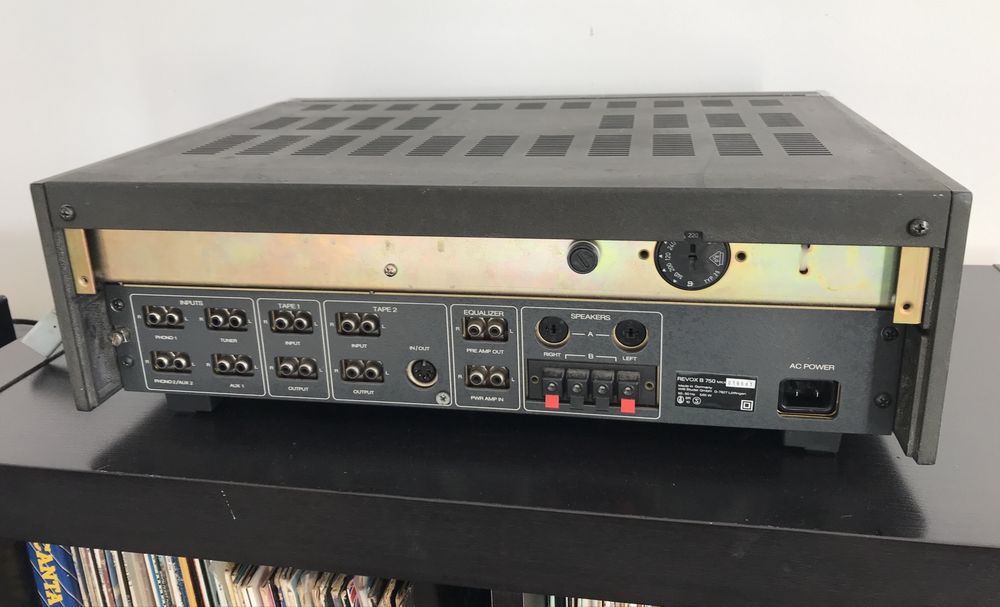 Amplificador integrado Revox B740 MKII Glória E Vera Cruz • OLX Portugal