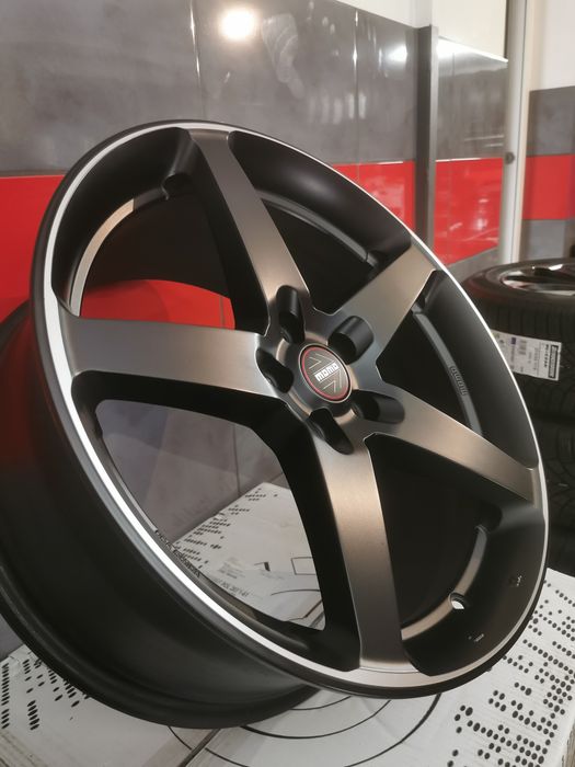 Felgi 18" 5x100 MOMO Subaru VW Skoda Toyota Chrysler Chevrolet Świdnik ...