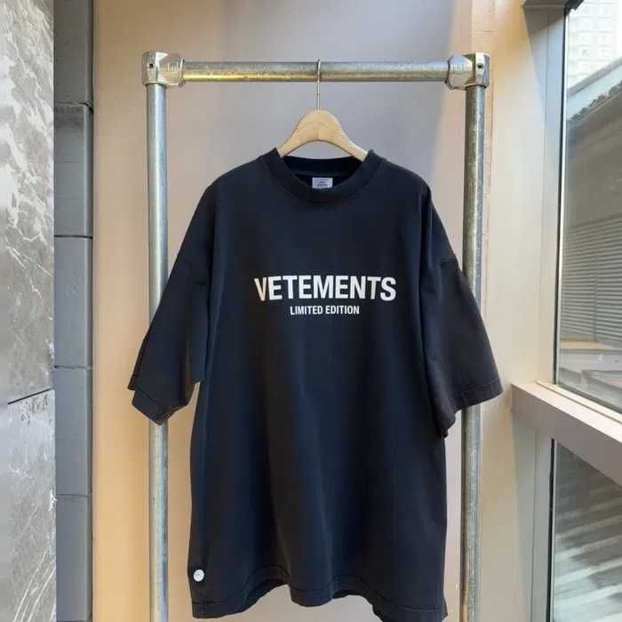Футболка Vetements: 1 150 грн. - Футболки Таїрове на Olx