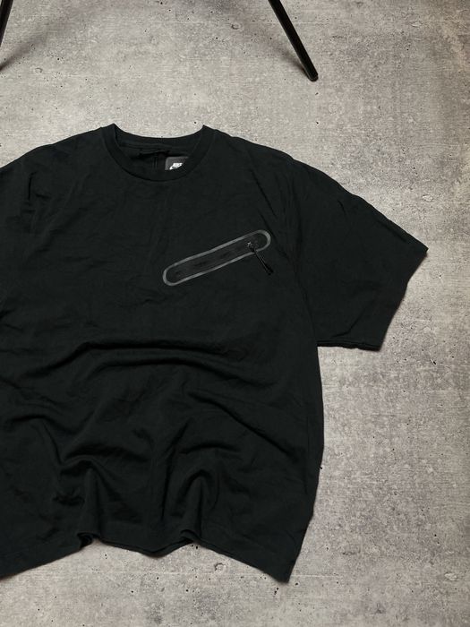 Футболка Nike Tech Fleece Розмір L, чорний колір: 550 грн. - Футболки ...