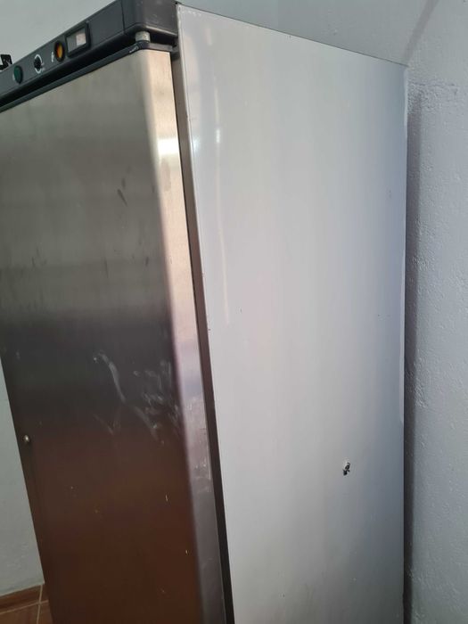Arca em inox vertical prateleiras Castelo Branco • OLX.pt