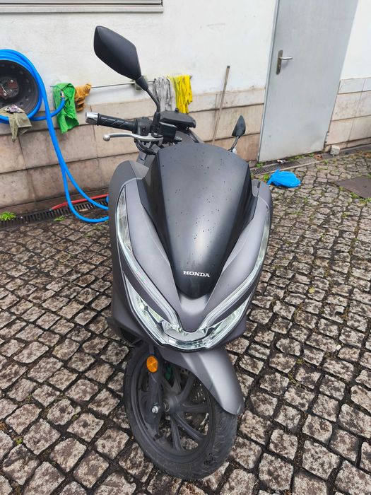 Honda PCX 125cc Bom Estado Arroios • OLX.pt