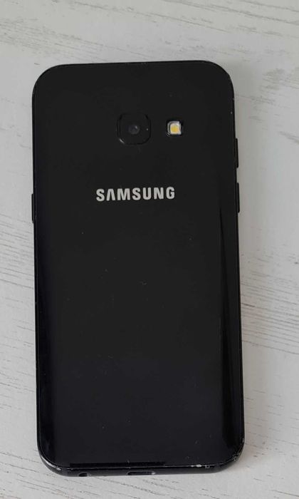 Samsung Galaxy A3 SM-A320FL Black: 550 грн. - Смартфоны / мобильные ...