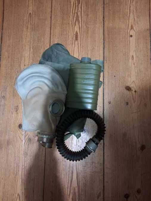 Maska przeciwgazowa "Słoń" Kurów • OLX.pl