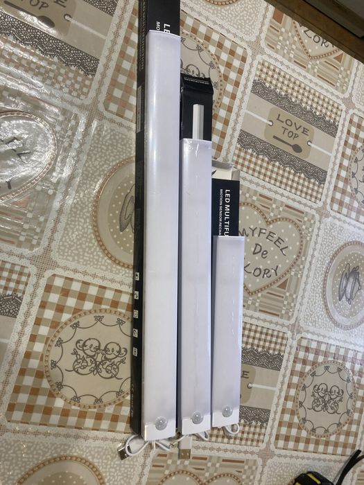 Линейные аккумуляторные лед светильники: 370 грн. - Освітлення Київ на Olx