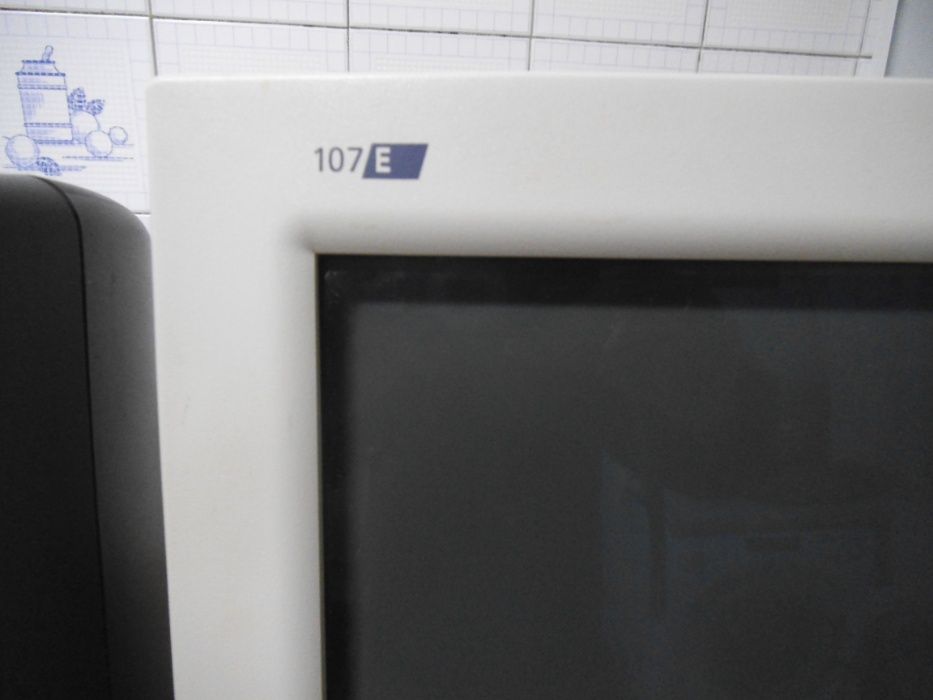 2 Monitores Philips 107E Philips 107E5 Alfena • OLX Portugal