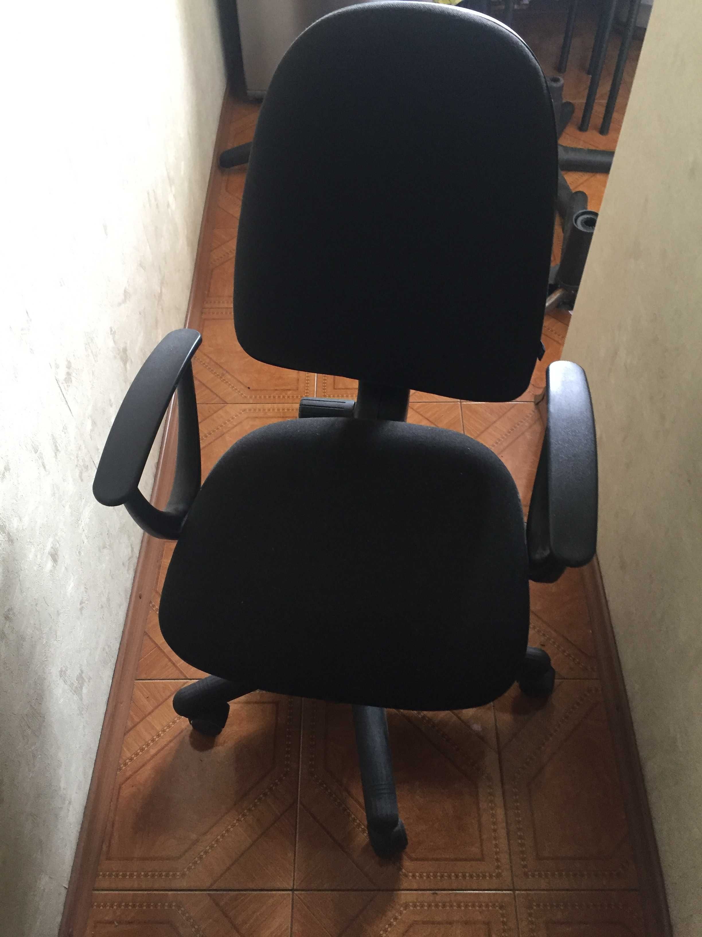 Запчасти к офисному креслу: 150 грн. - Офисная мебель Киев на Olx