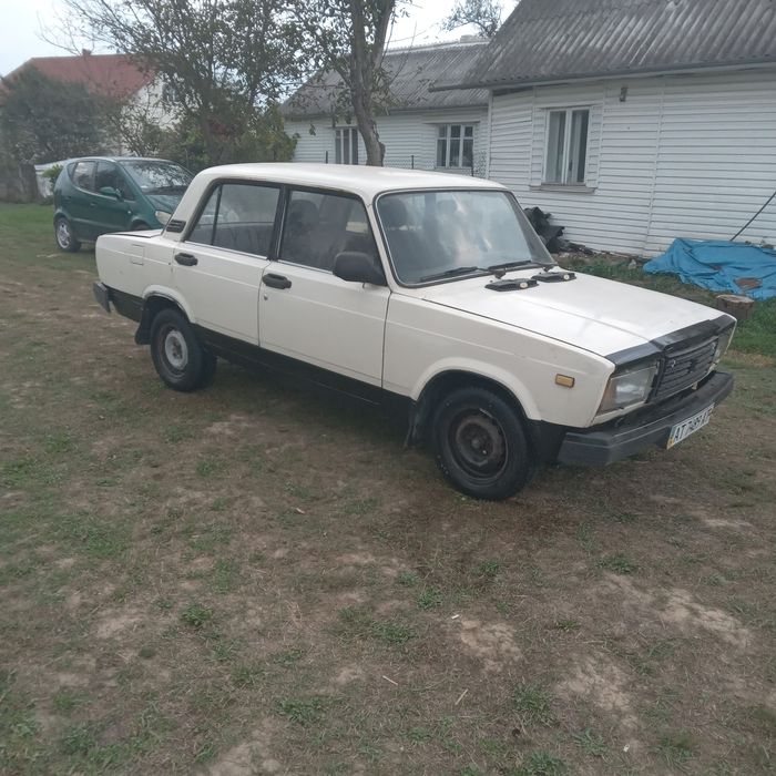 Продаю ваз 2107.88року машина находу.: 350 $ - ВАЗ Марківці на Olx