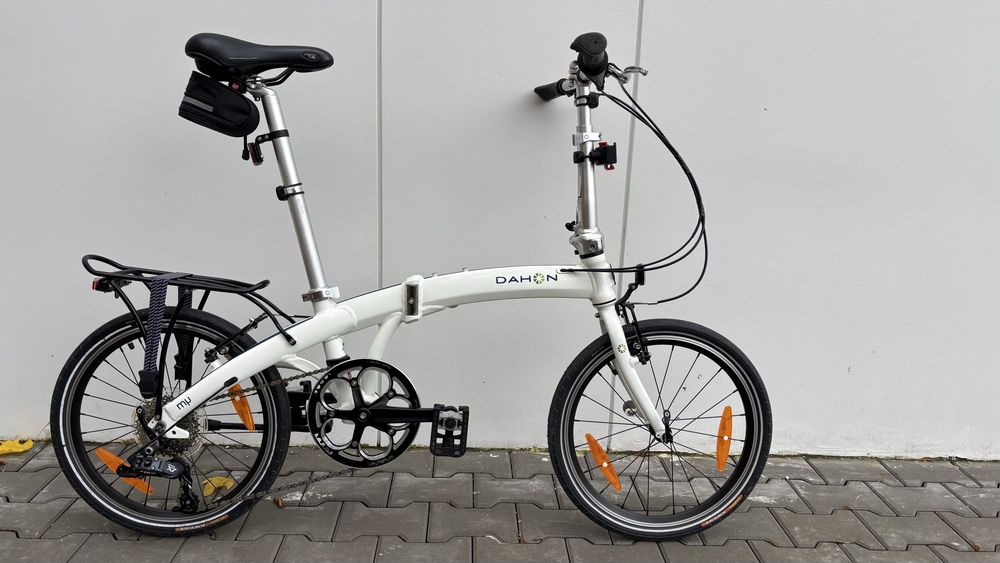 Dahon mu . 8 biegowy koła 20” rama Dalloy, lekki i szybki. Jak nowy ...