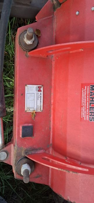 New holland tc27d z zamiatarką i plugiem do sniegu Rączna • OLX.pl