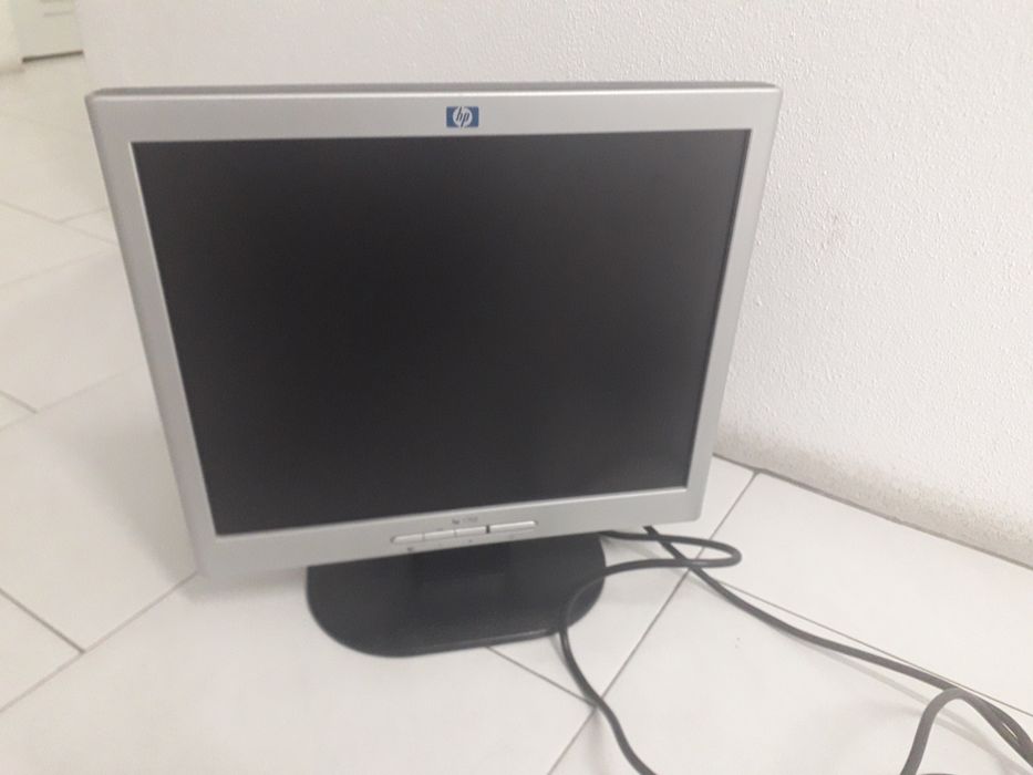 Monitor HP 1702 como novo Loures • OLX Portugal