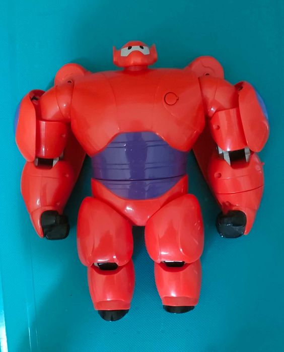 Figura - Bay Max - Gigante Moscavide E Portela • OLX.pt