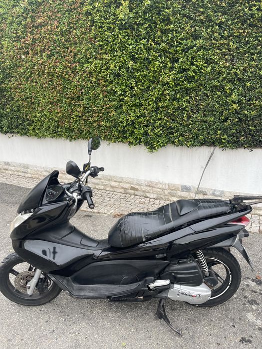 Honda pcx de 2011 São Domingos de Rana • OLX.pt