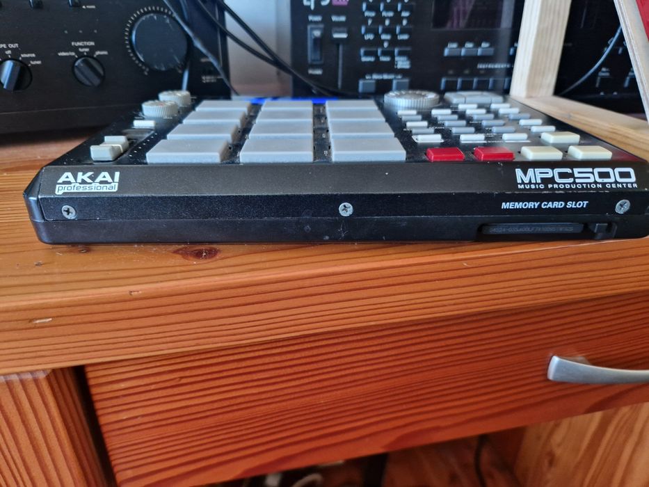 Akai mpc 500 sampler, sekwencer 128 ram Potęgowo • OLX.pl