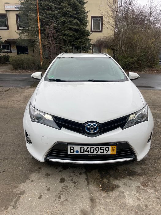 Toyota Auris 2015 Rok Hybryda Zalasewo • OLX.pl