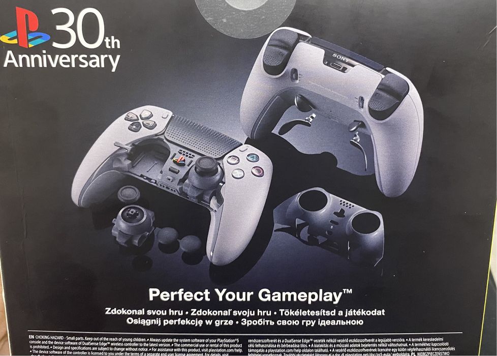 Sony PlayStation 5 DualSense Edge 30th Anniversary Limited Edition: 20 ...