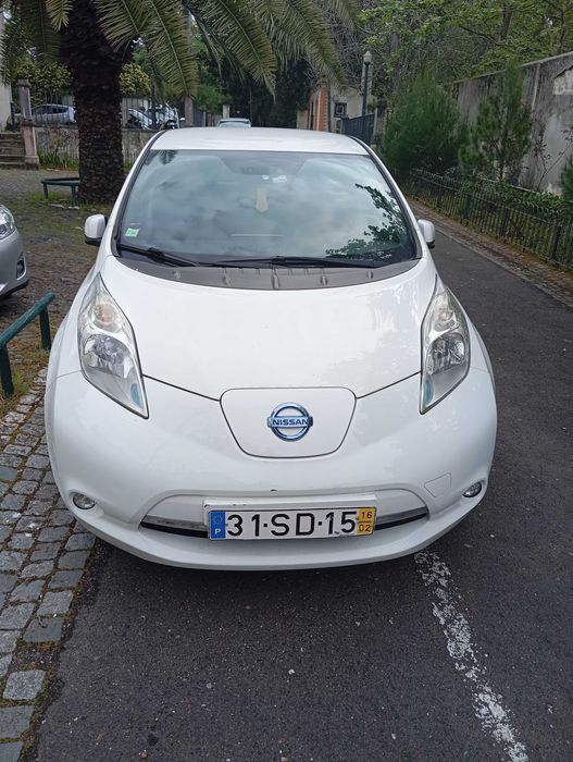 Nissan Leaf 30 kh/h Águas Livres • OLX.pt