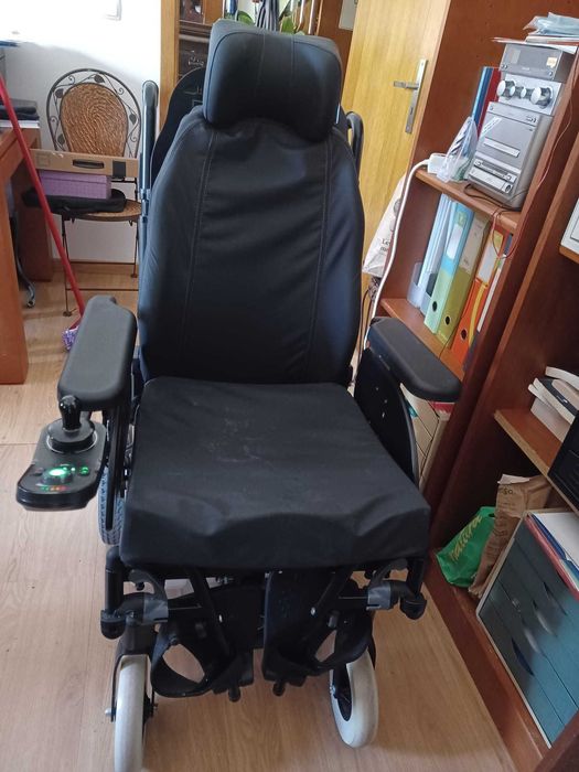 Cadeira de rodas eléctrica INVACARE FOX MODULITE nunca usada Azeitão ...