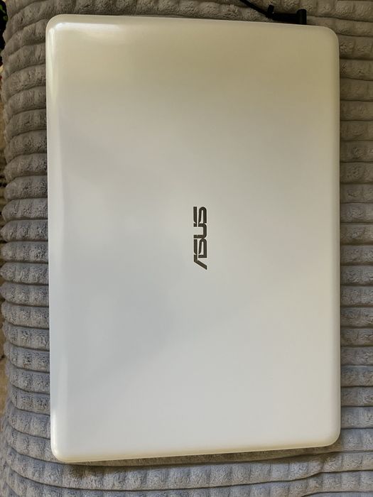 Ноутбук Asus e502s: 2 000 грн. - Ноутбуки Великі Лучки на Olx