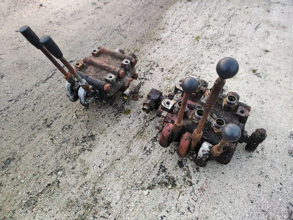 Rozdzielacze Cyklop T214/ Rozdzielacz dwusekcyjny, trzysekcyjny ...