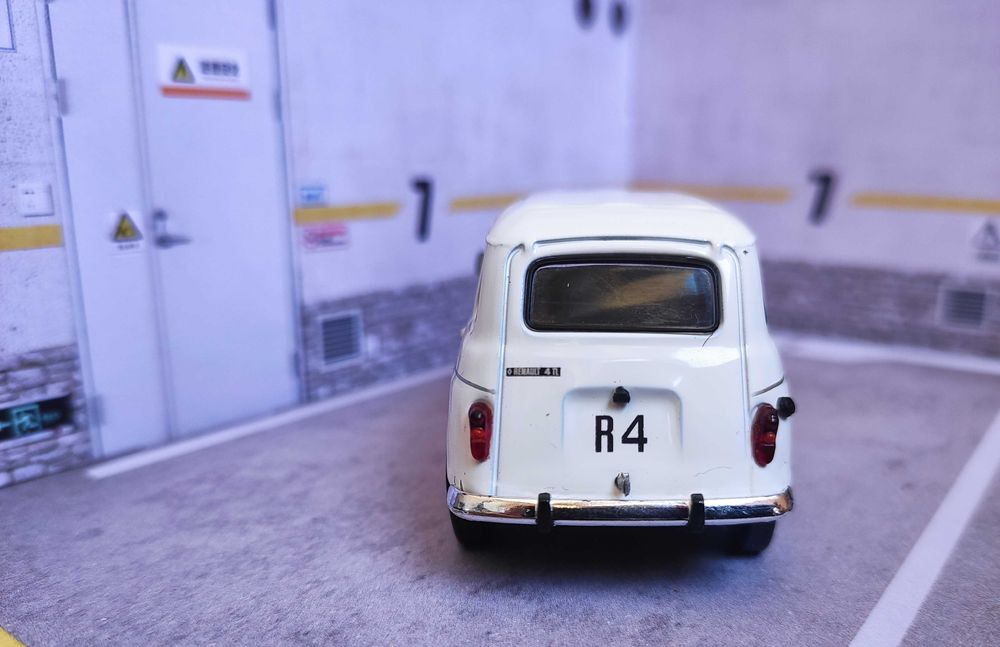 Carro Miniatura Renault 4L - escala 1:43 - Oferta Envio (ESGOTADO ...