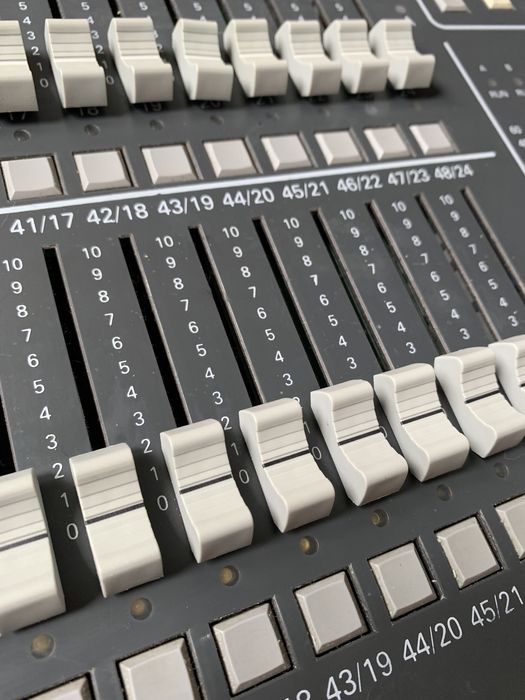 Пульт управління освітленням Tango 48 ADB: 4 900 грн. - Інша ...