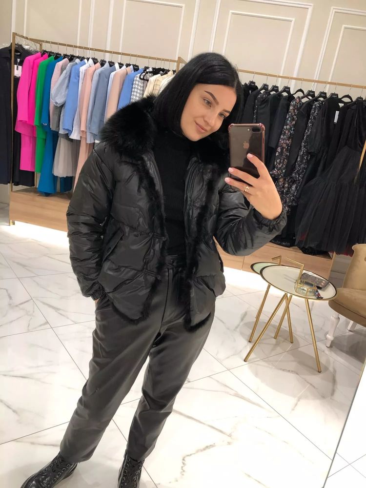 Шикарні куртки бомбери пуховики натуральний пух хутро норка песец ZARA ...