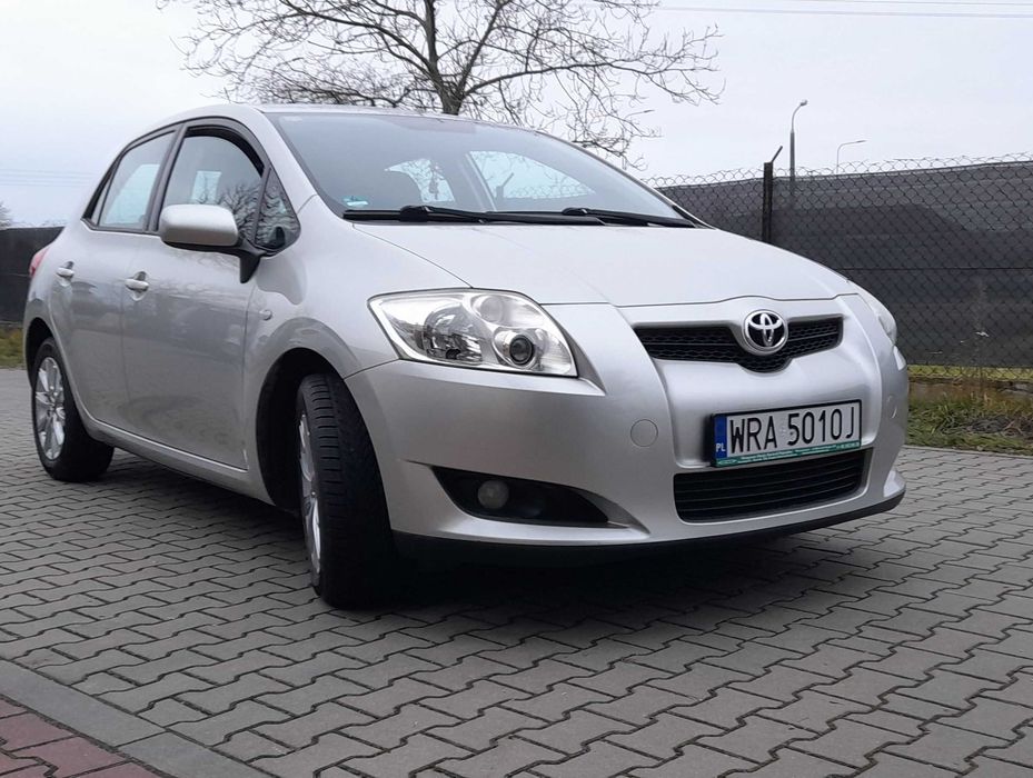 Toyota auris 1.4 benzyna Skaryszew • OLX.pl