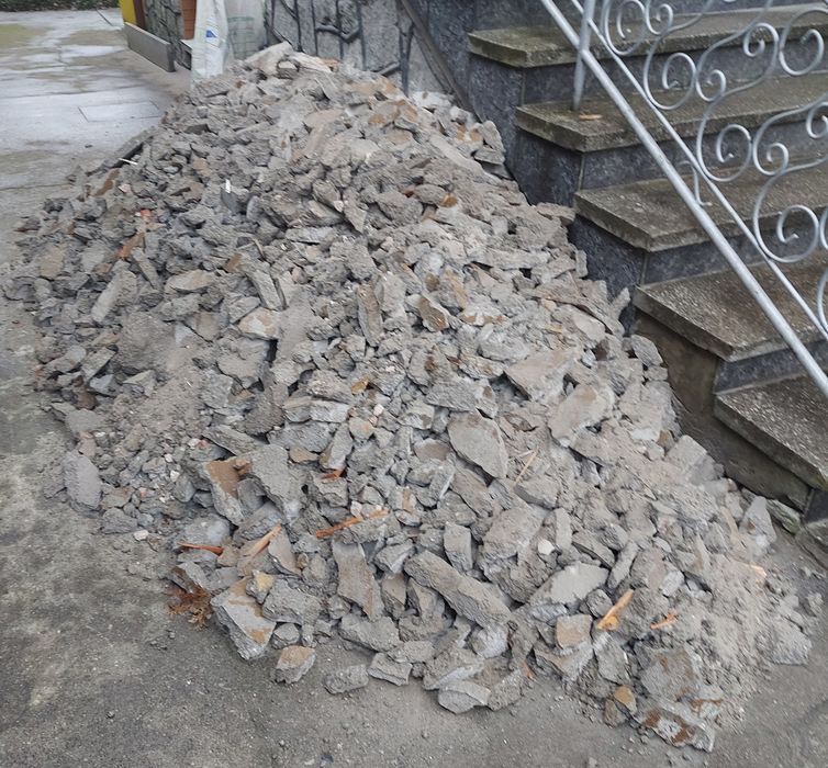 Gruz z posadzek za darmo Kępno • OLX.pl