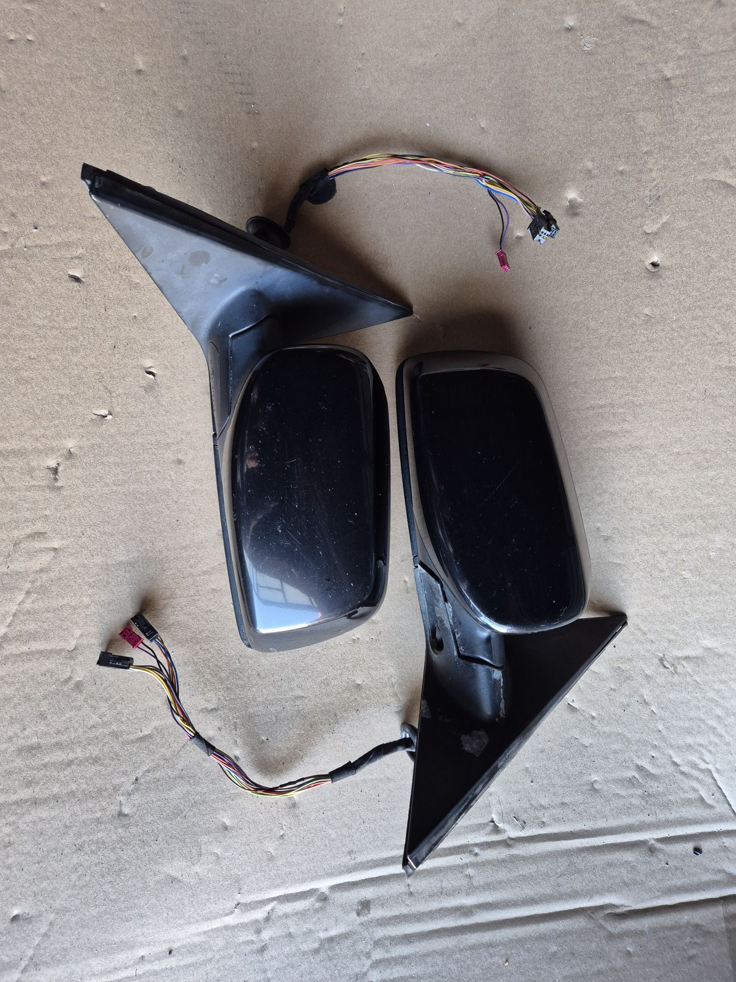 Lusterko prawe lewe Bmw E60 E61 15 pin Domasław • OLX.pl Lusterko prawe lewe Bmw E60 E61 15 pin Domasław • OLX.pl