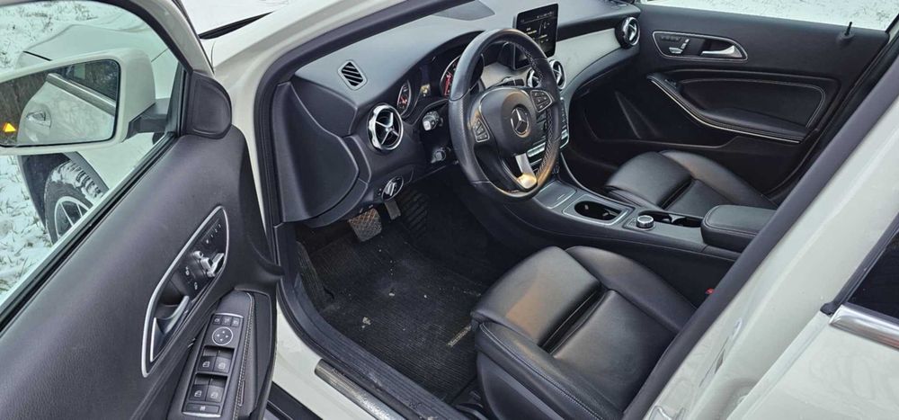 Mercedes Benz GLA 250 4Matic Chłopków • OLX.pl