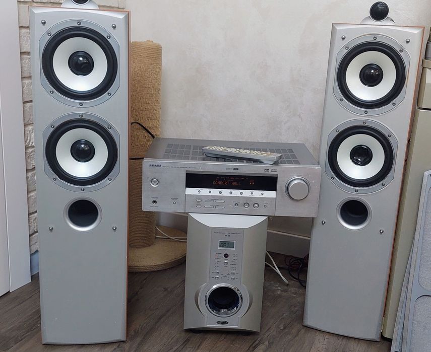 Ресивер YAMAHA RX-V350: 2 500 грн. - Підсилювачі / ресивери Київ на Olx