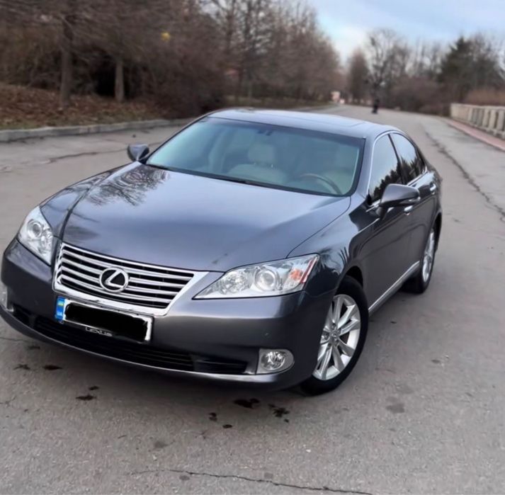 Продам Lexus ES350 2012 год: 1 000 $ - Lexus Маяки на Olx