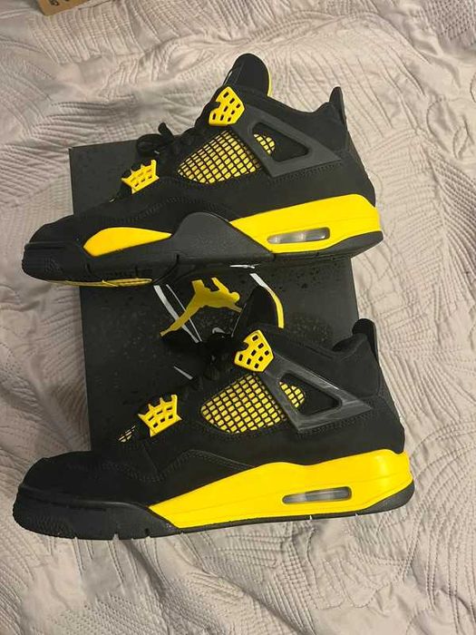 Jordan Air Jordan 4 Retro Thunder r.43 Warszawa Białołęka • OLX.pl