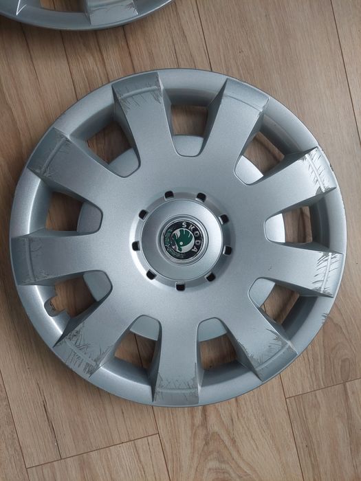 Kołpaki Skoda Octavia II III Super B2 Yeti Rapid 16 cali Staszów • OLX.pl