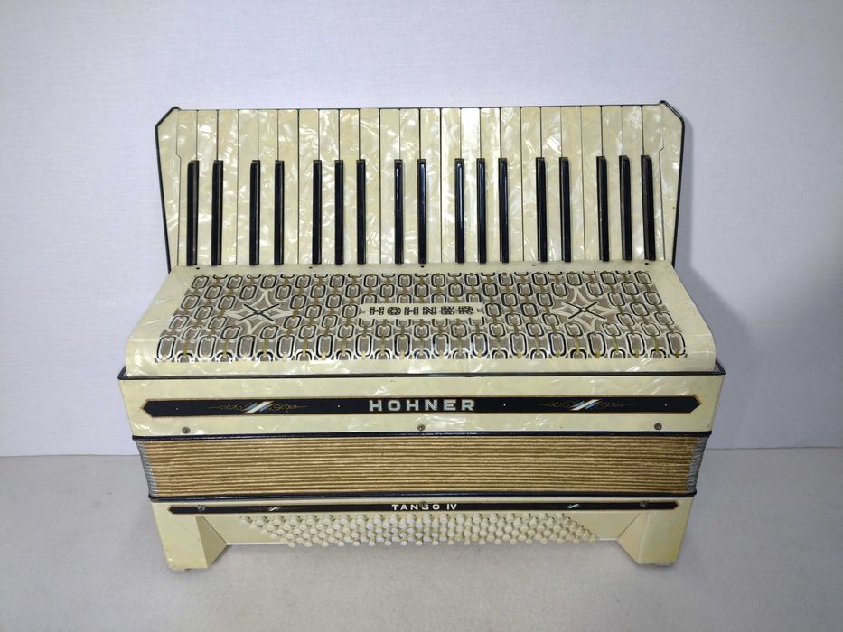 Akordeon Hohner Tango IV ,120 bas-4 ch.(,MUSETTE) stan BDB zamiana ...