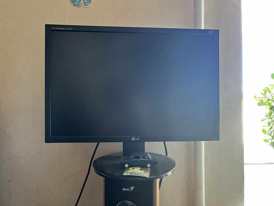 Монитор LG Flatron Wide: 400 грн. - Монітори Самар на Olx