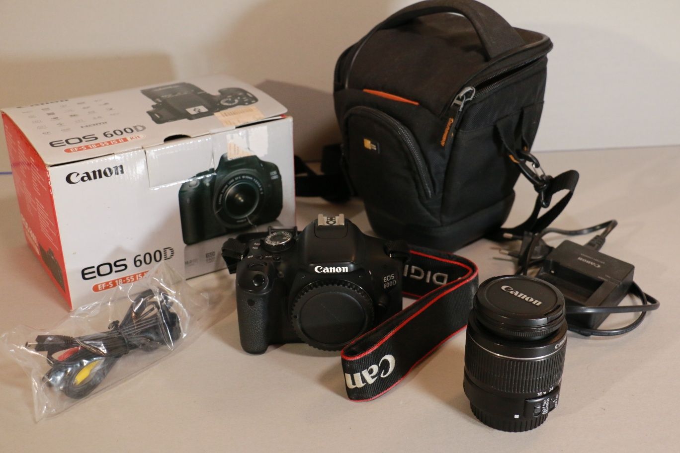 Фотопарат Canon 600D: 6 900 грн. - Цифрові фотоапарати Київ на Olx