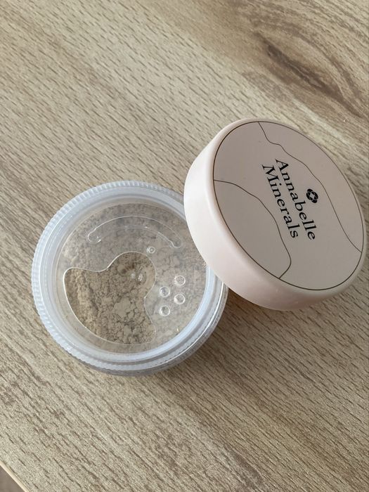 Annabelle Minerals podkład matujący Pure Fair 4g Mysłowice • OLX.pl
