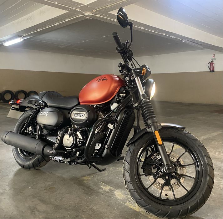 Hyosung GV 125S Bobber | Extras e garantia São Domingos de Benfica • OLX.pt