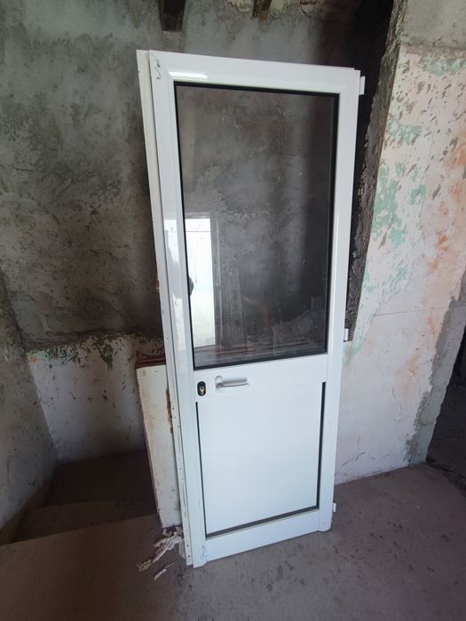 Porta alumínio 190x80cm com aro Torres Vedras (São Pedro, Santiago ...