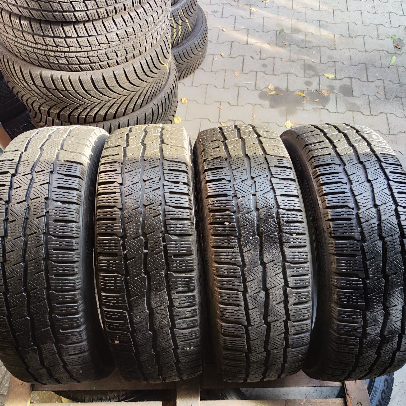 Michelin agilis Alpin 215/60/17c komplet Nysa • OLX.pl Michelin agilis Alpin 215/60/17c komplet Nysa • OLX.pl