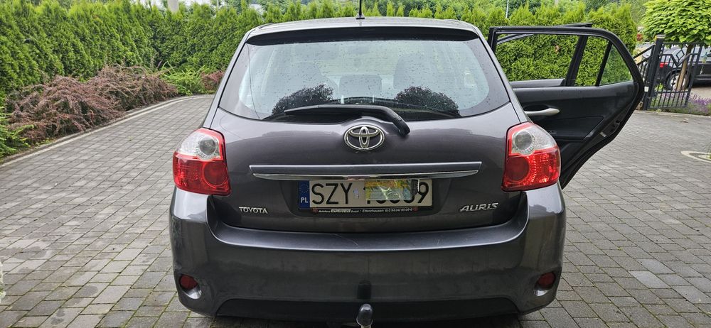 Toyota auris 2010r Międzybrodzie Bialskie • OLX.pl
