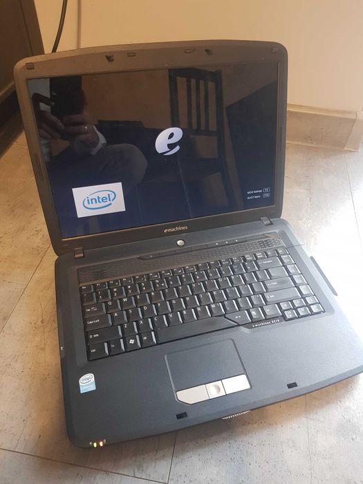 Laptop emachines e510 idealny na retro windows xp Piekary Śląskie • OLX.pl
