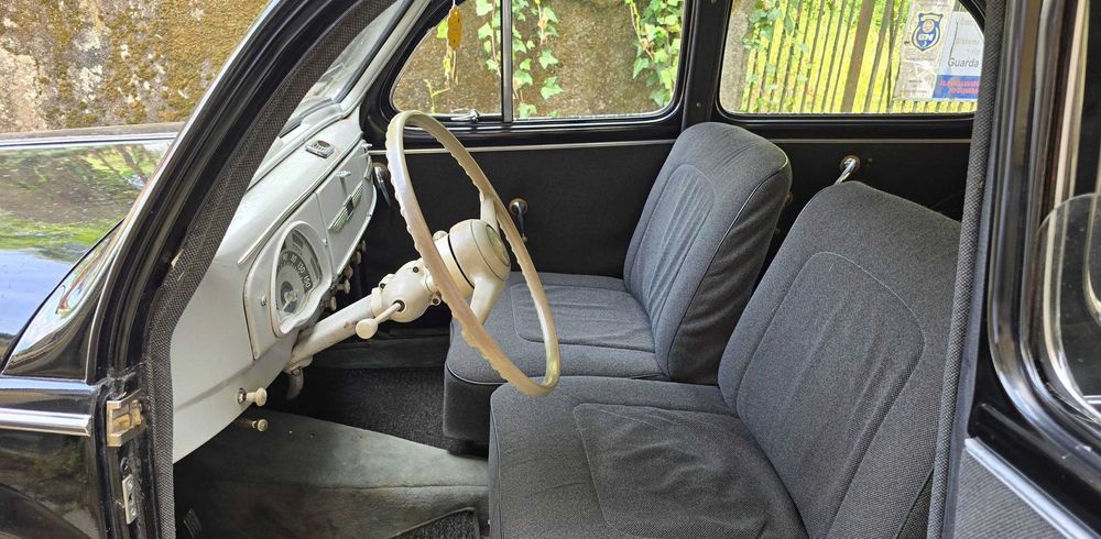 Peugeot 203 Clássico Oliveira De Azeméis, Santiago De Riba-Ul, Ul ...