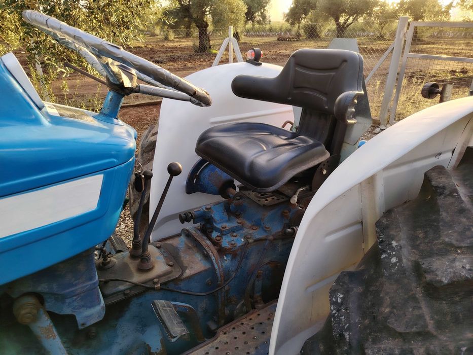 Trator Ford 3000 Serpa (Salvador E Santa Maria) • OLX.pt